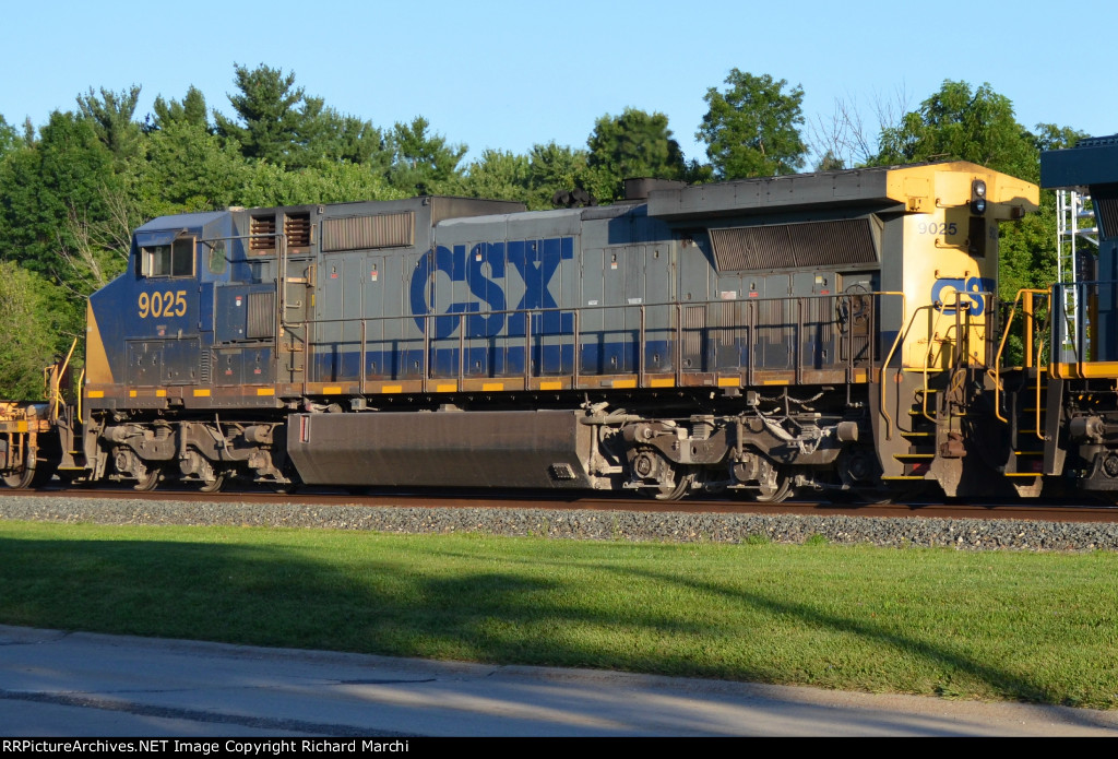 CSX 9025